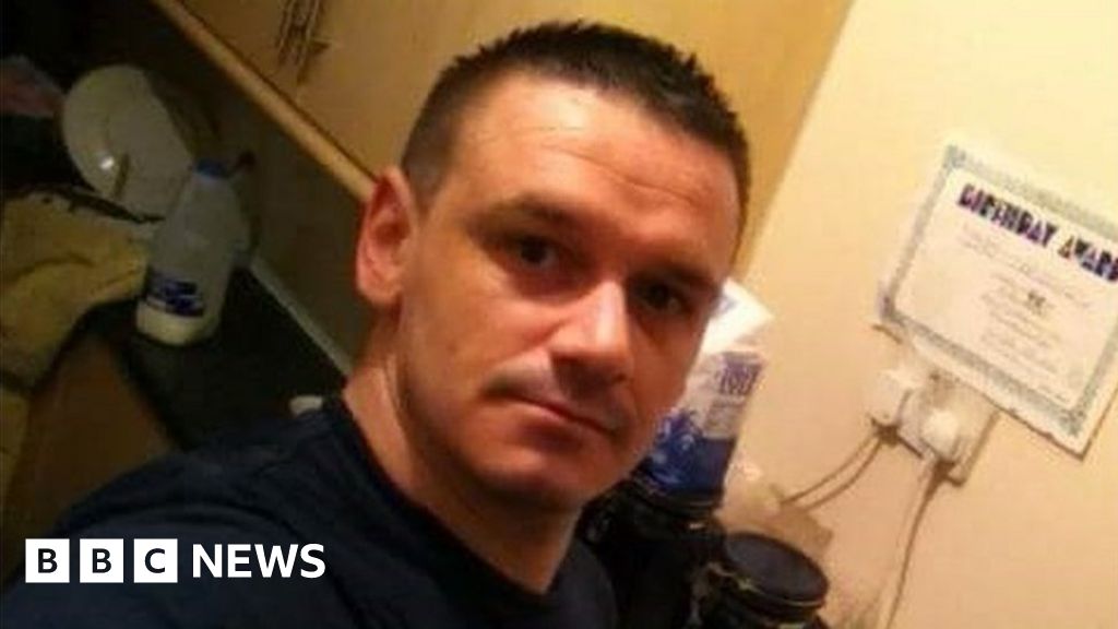 Scotland Street murder victim named as Ashley Hawkins - BBC News
