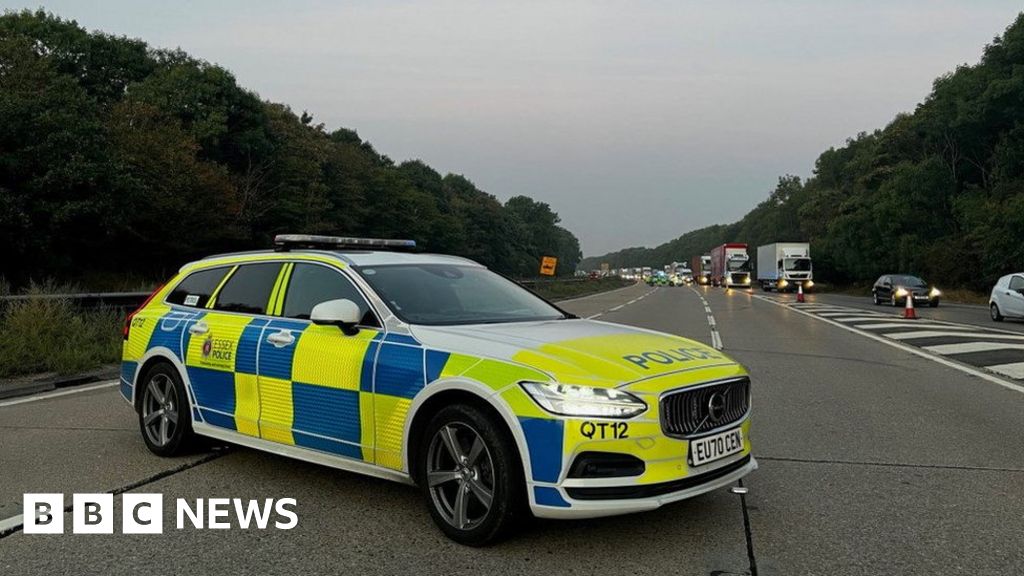 Man arrested after motorcyclist dies in A12 crash near Colchester - BBC News