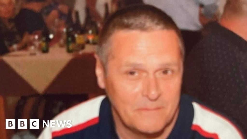 Newtownards: Motorcyclist killed in crash named as Lee Noble - BBC News
