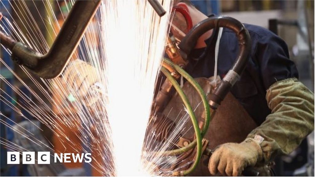 'Significant gap' in skills training for workers mid-career