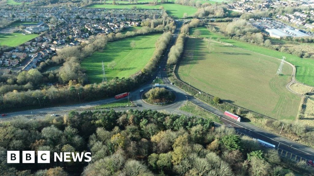 A46 Walsgrave: Consultation opens over 'bottleneck' - BBC News
