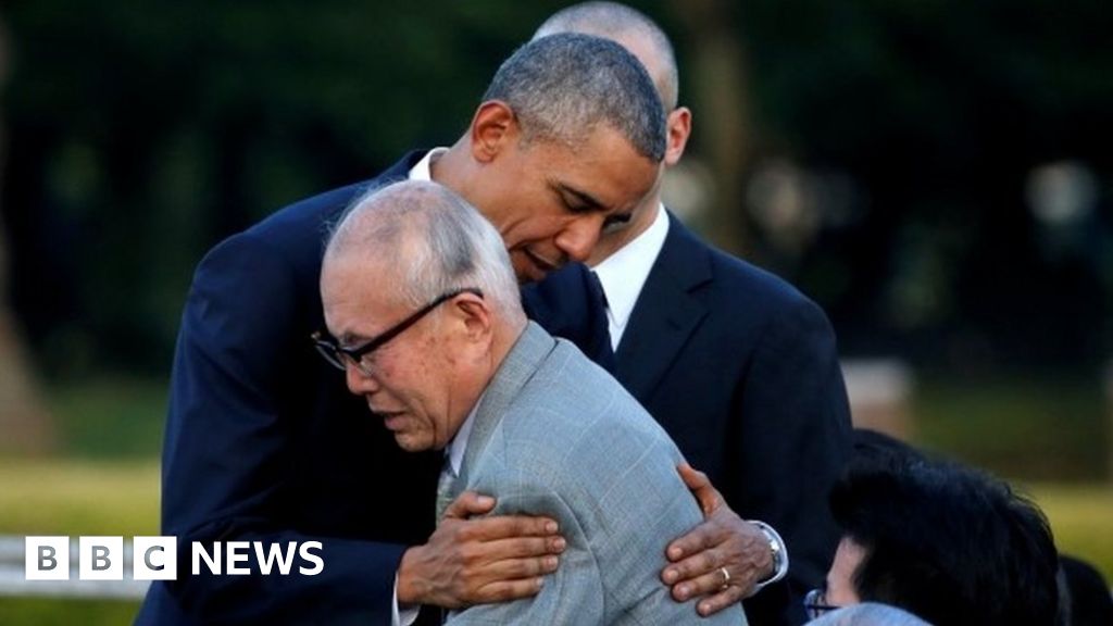 Hiroshima memory must never fade, Obama says on historic visit - BBC News