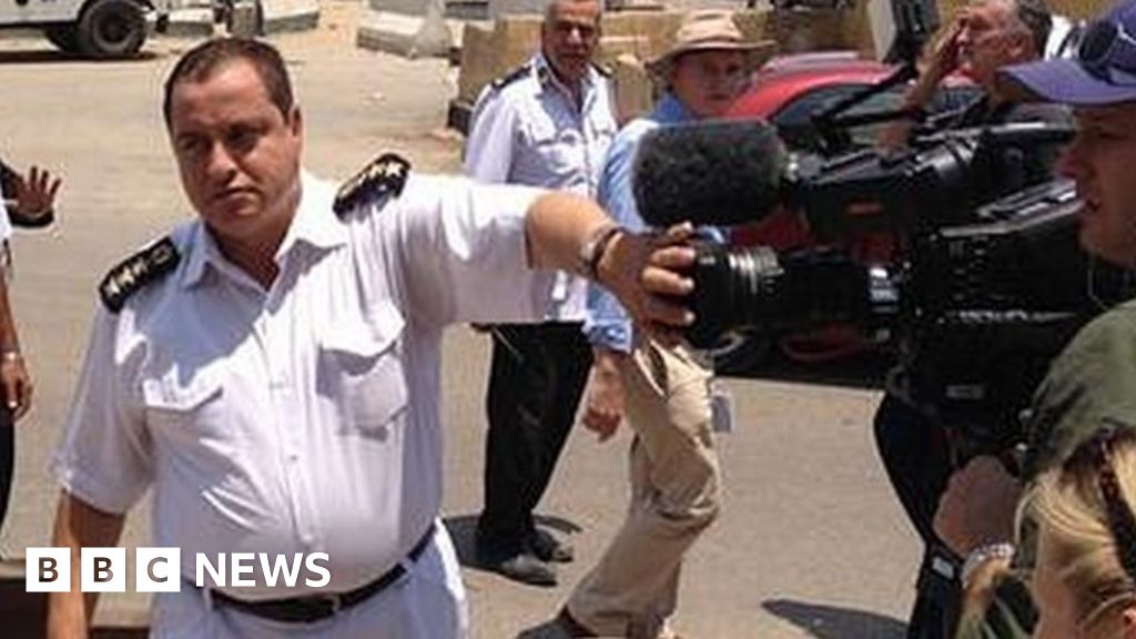 The perils of being a reporter in Egypt under Sisi - BBC News