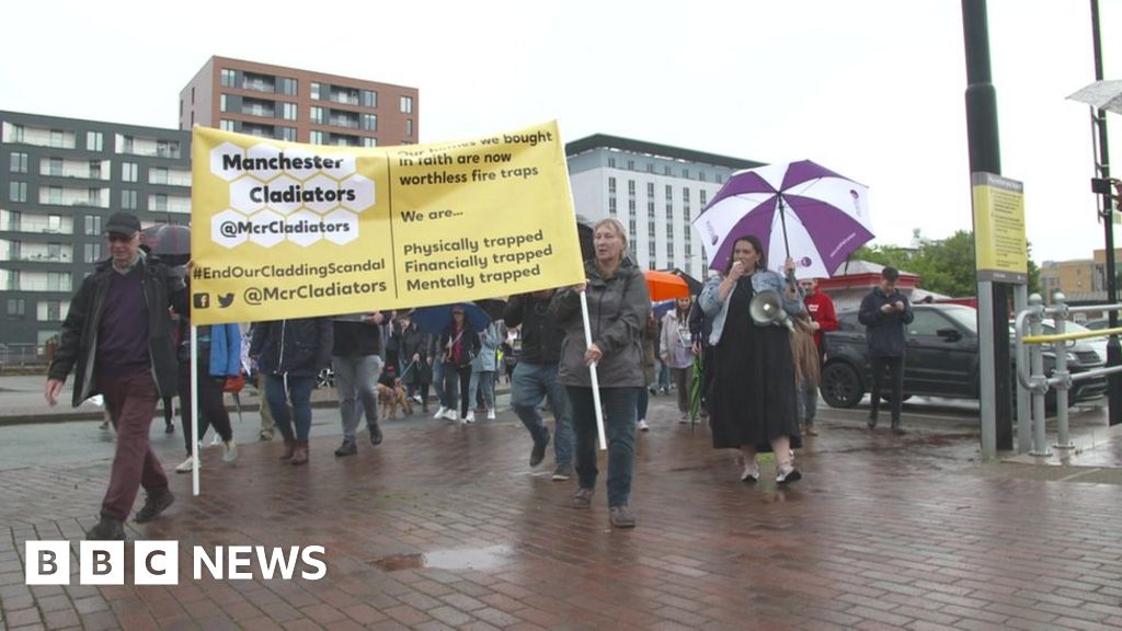 Cladding: Fire safety protest held over 'time bomb' homes