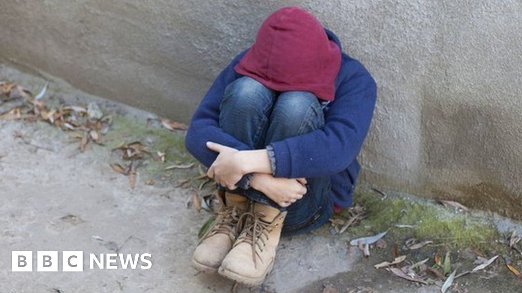 21 children in Wales 'potential victims of exploitation' - BBC News