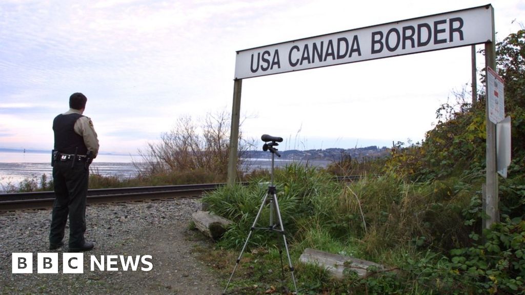 Americans are increasingly blocked at Canada border - report - BBC News