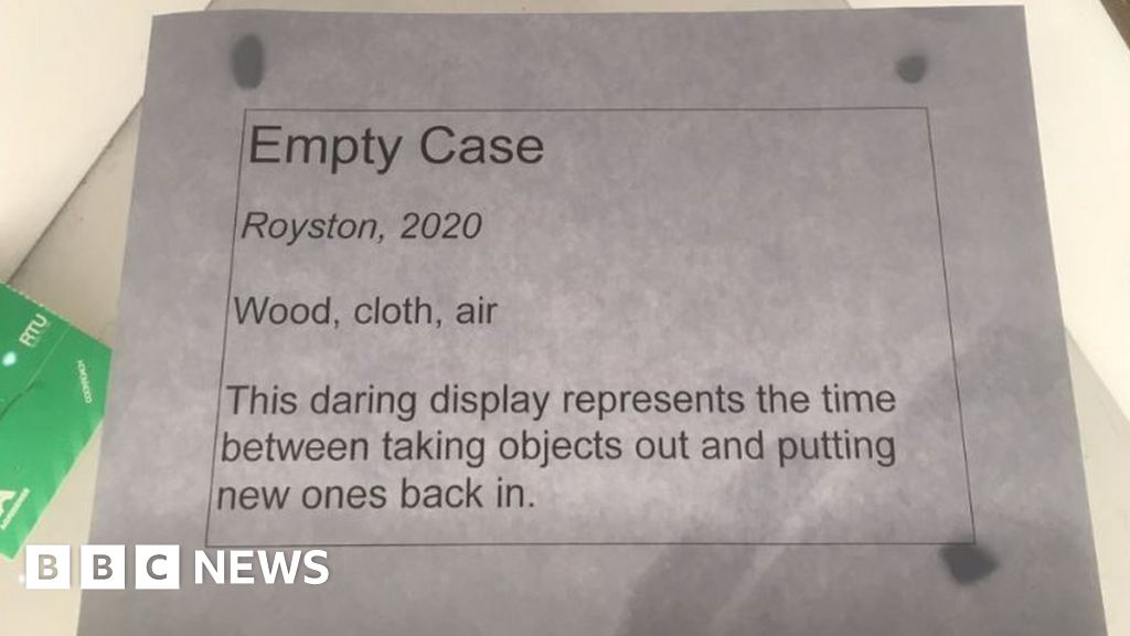 Royston Museum makes 'art' out of nothing - BBC News