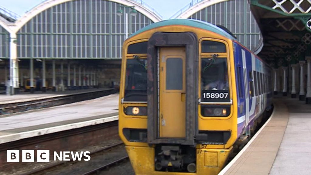 Northern rail conductors to be balloted in guard row - BBC News