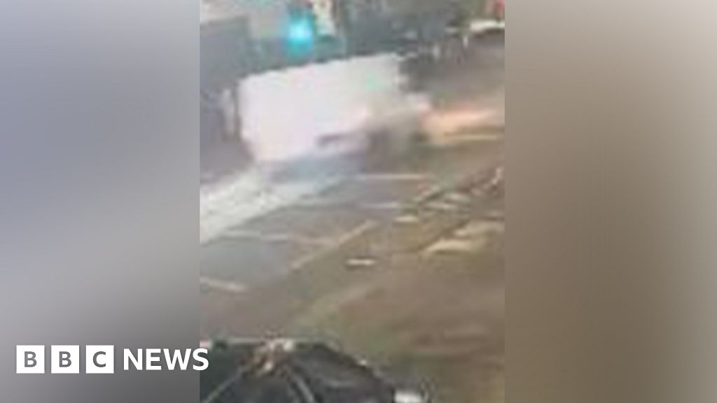 Keighley hit-and-run: CCTV released after man injured - BBC News