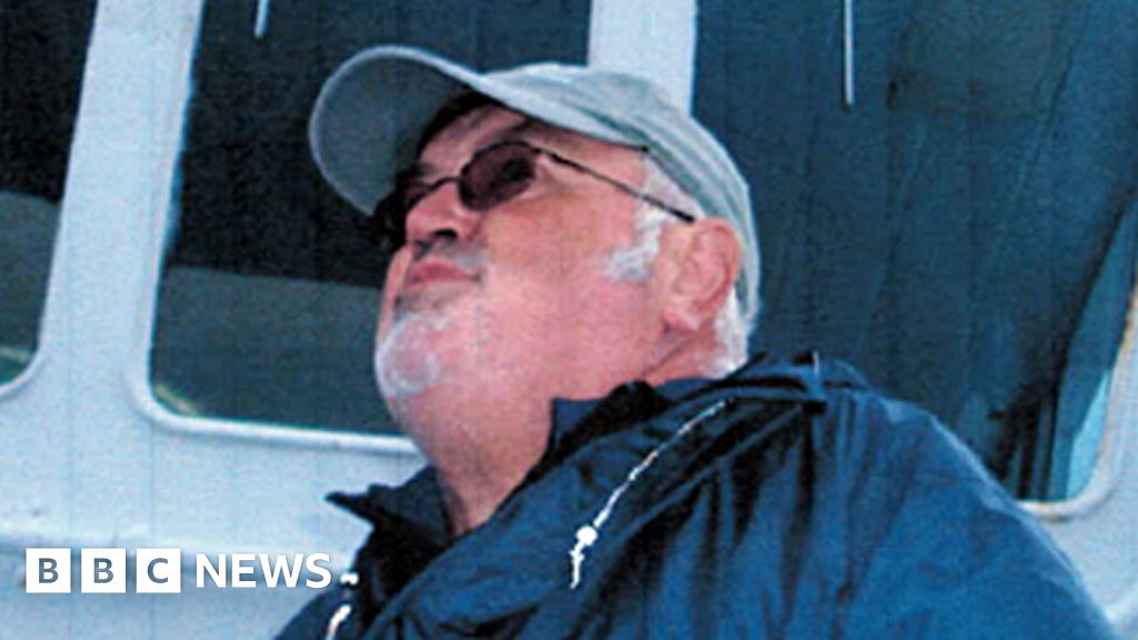 Missing Wigtown man Gavin Tait: Renewed appeal for information - BBC News