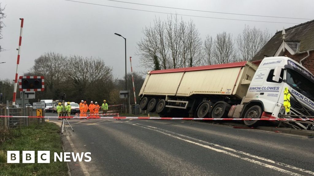 Grain Lorry Crashes Into House In Leominster Bbc News