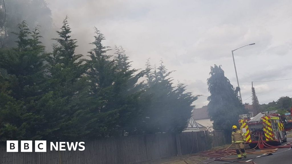 Bonfire causes NHS 111 call centre evacuation - BBC News