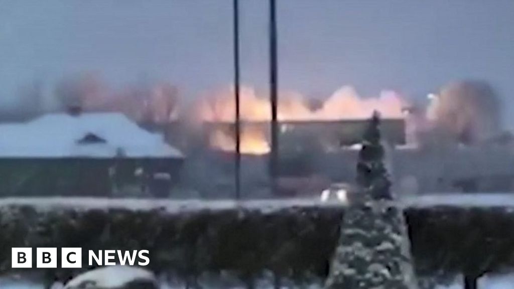 Train's electrical surge captured in mobile phone footage