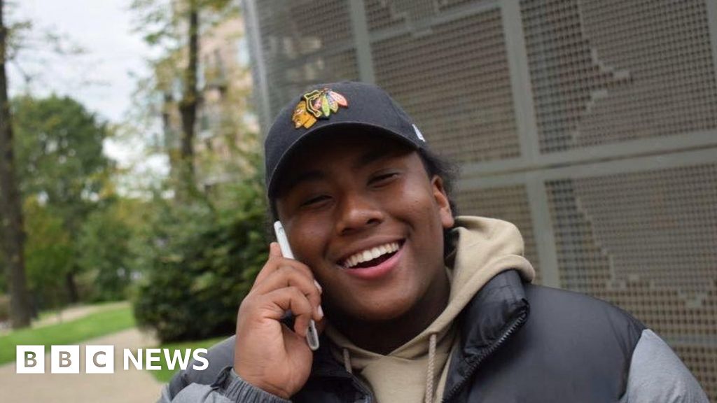 Finsbury Park: Man killed in stabbing named as Jonah Ho-Shue - BBC News