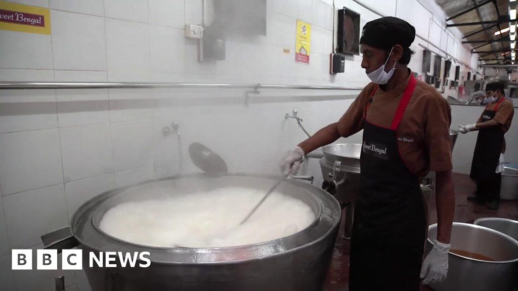 The dairy farm putting a fresh face on India's milk - BBC News