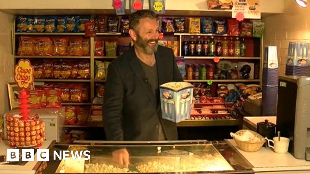 Michael Sheen backs Brynmawr's Market Hall cinema - BBC News