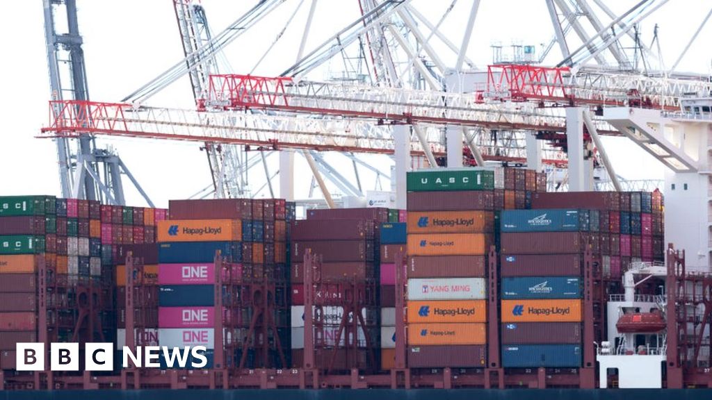 Brexit: Scottish economy 'yet to feel full impact'