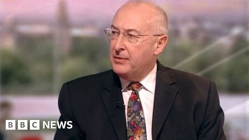 Surrey PCC Kevin Hurley 'wanted to break criminal's legs' - BBC News