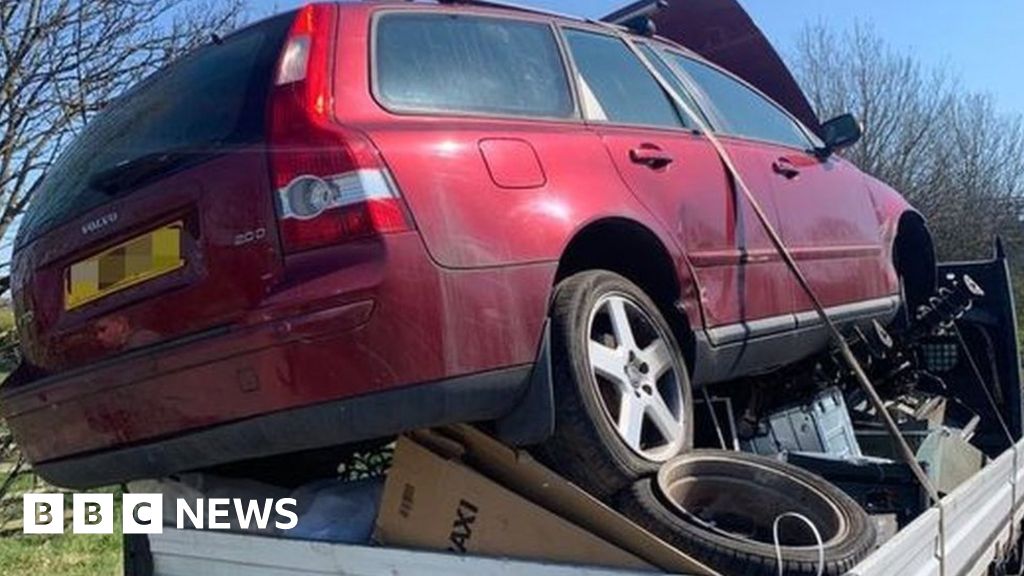 North Tyneside scrap dealer 'idiotic' for car on van plan
