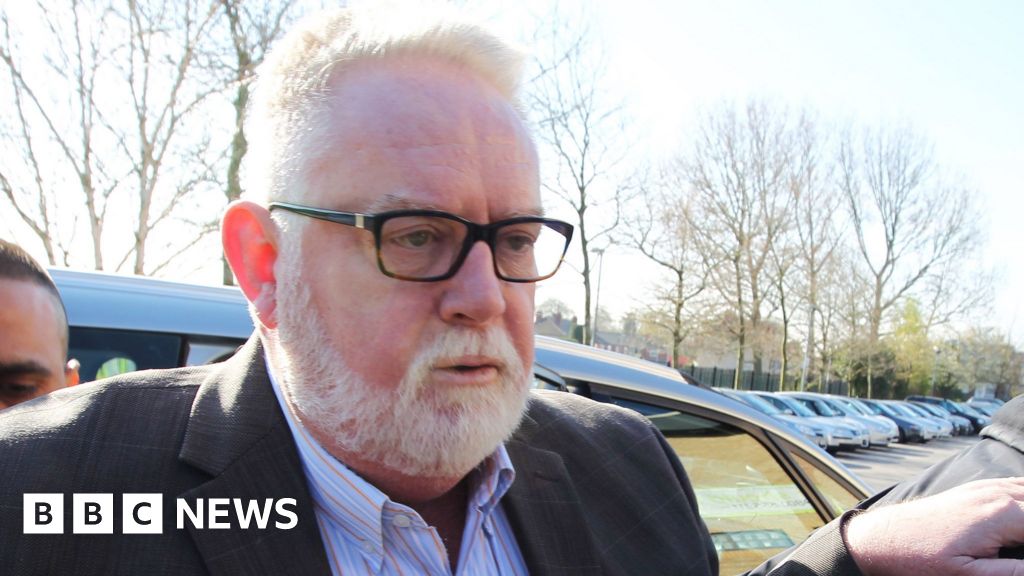 Addiction still a struggle - ex Co-op bank boss Flowers - BBC News