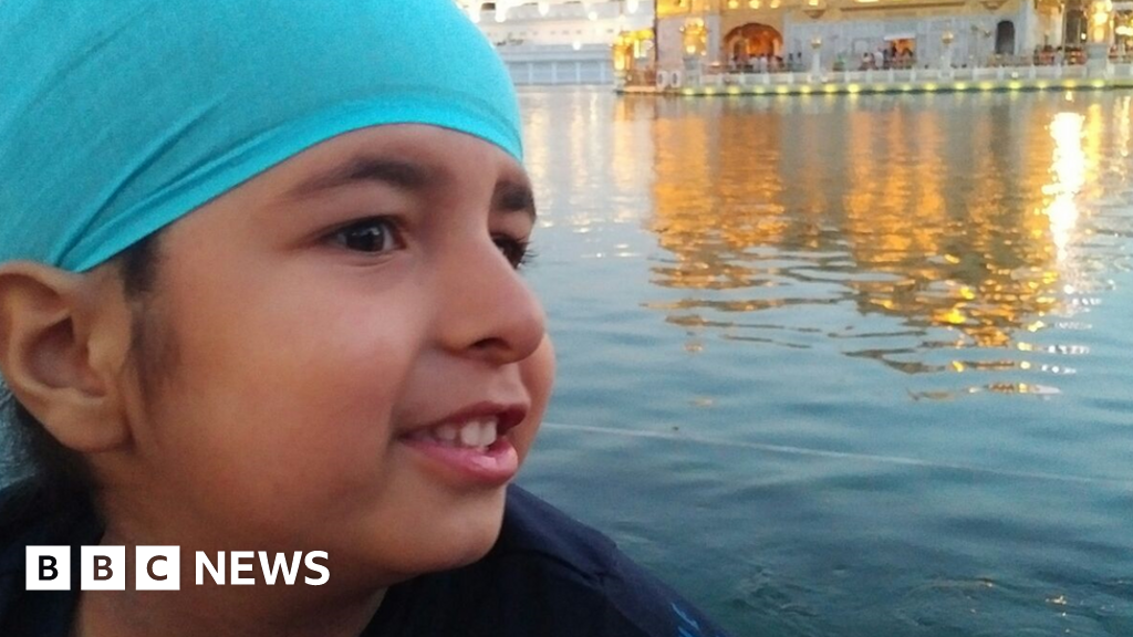 Australian school discriminated against turban-wearing boy