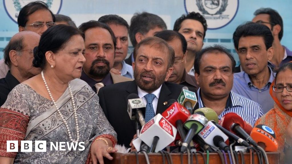 Pakistan MQM party quits parliament 'over crackdown' - BBC News