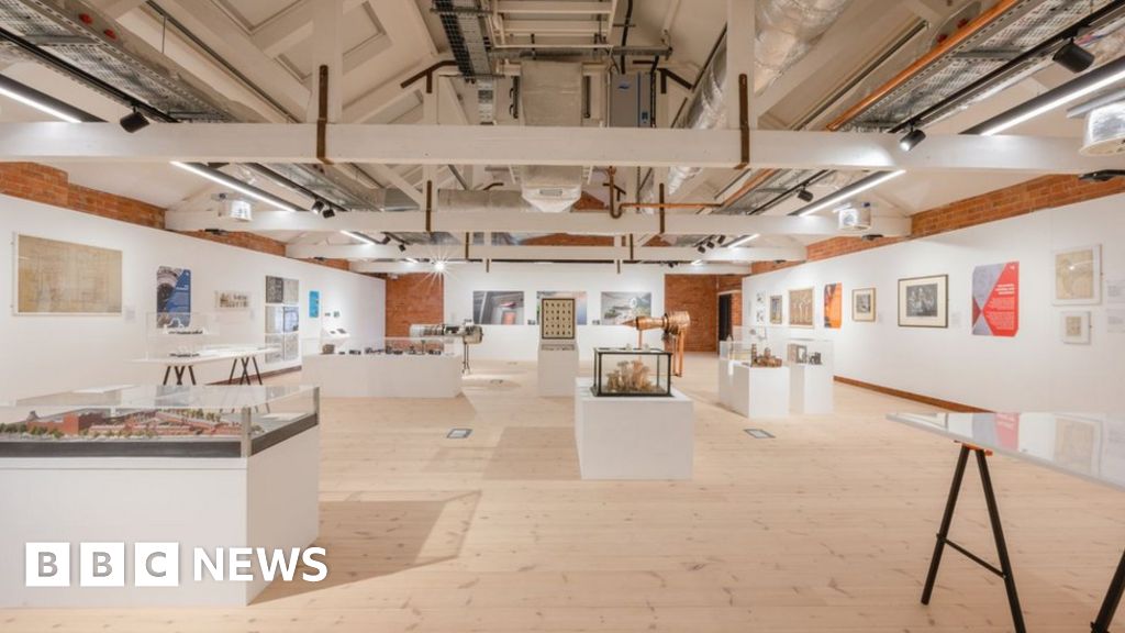 Museum of Making opens at Derwent Valley Mills heritage site - BBC News
