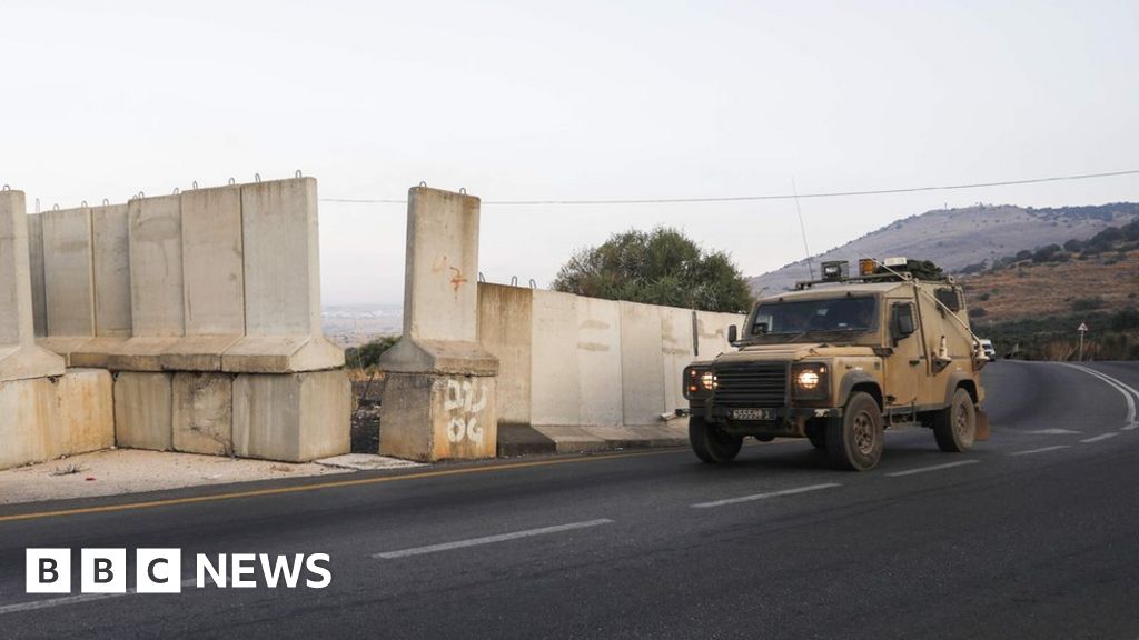 'Israeli strikes' target Palestinian group in Lebanon