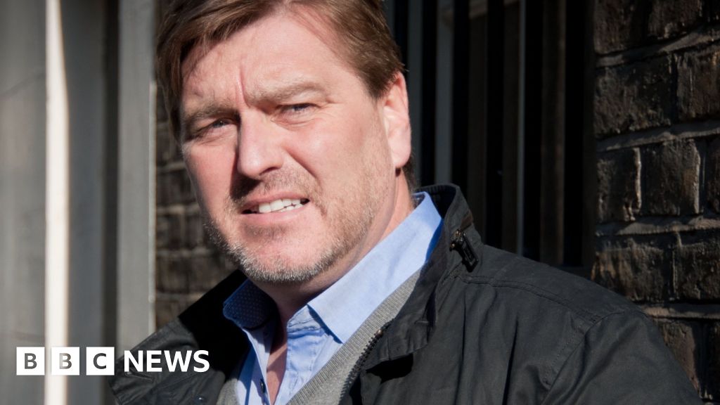 The cop who stirred the hornets' nest - BBC News