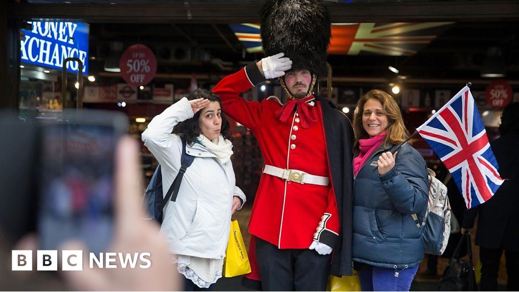 Mandelson: No clicky finger solution for May on Brexit - BBC News