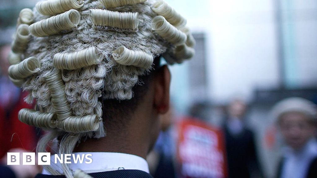 Legal aid: Unscrupulous lawyers poaching clients, says judge - BBC News