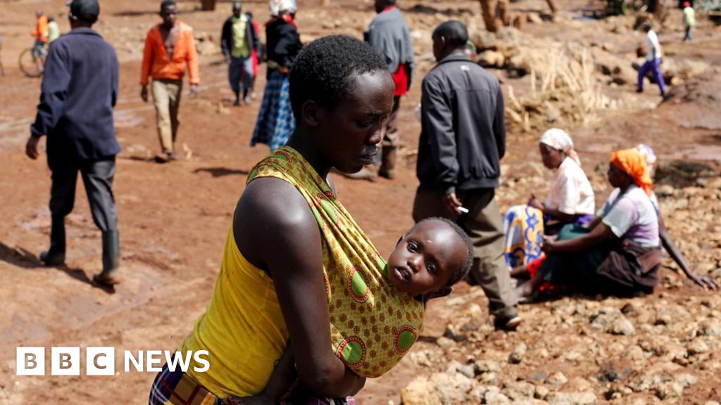 Kenya's Patel dam bursts, sweeping away homes in Solai - BBC News