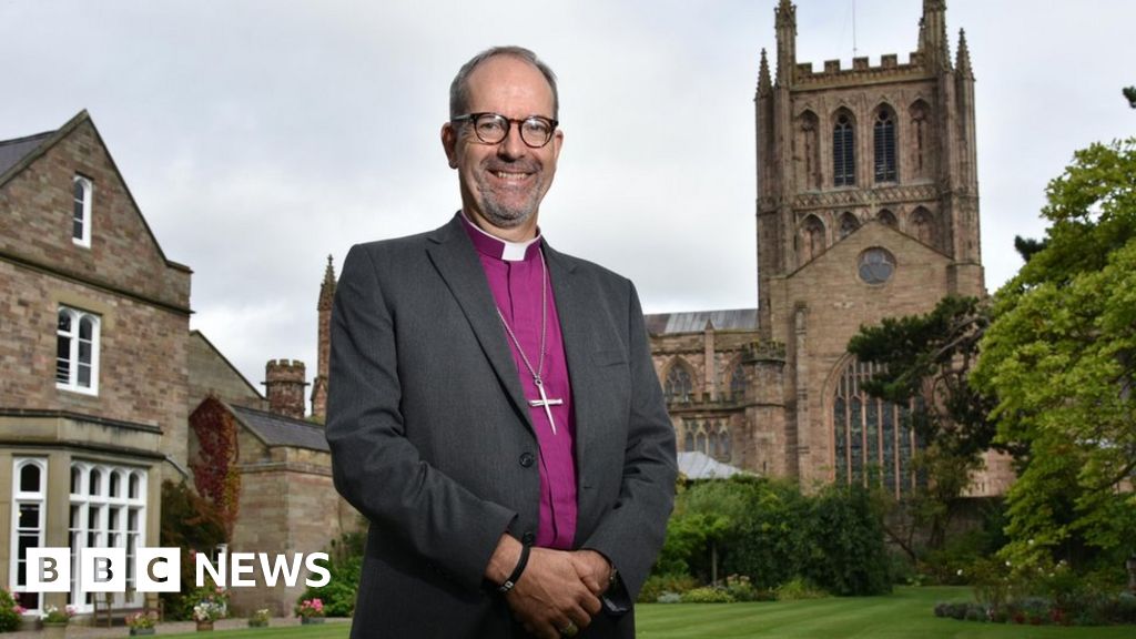 Bishop of Hereford 'privileged' by Coronation role - BBC News