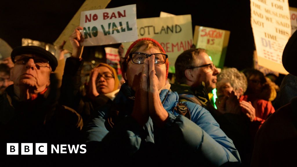 Trump travel ban: Thousands join protests across UK - BBC News