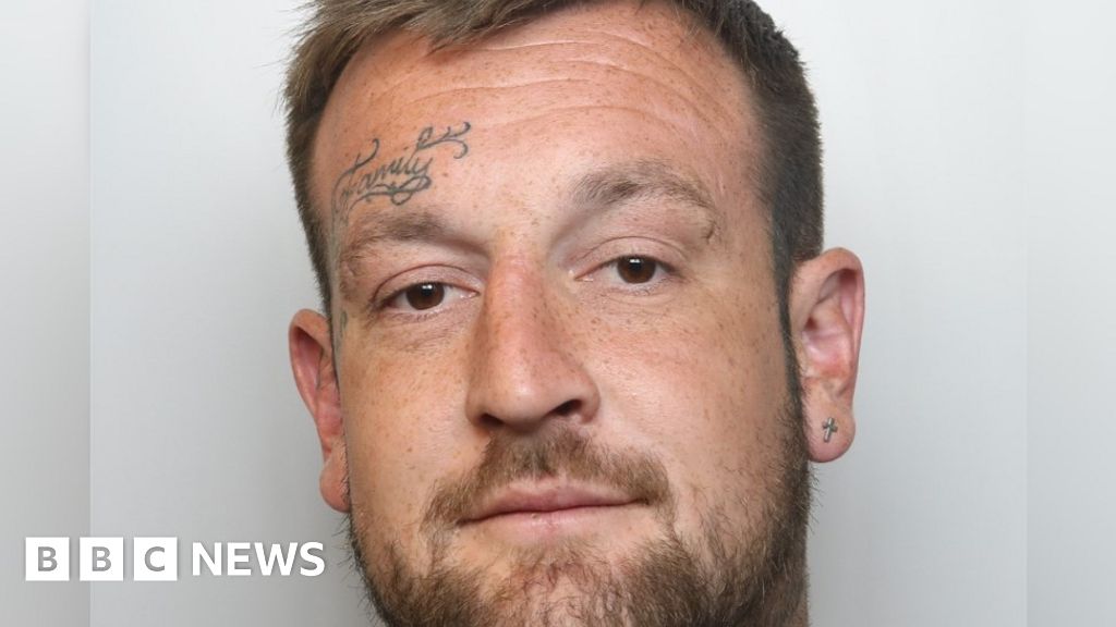 Bridgwater man jailed after killing 'much-loved family man' - BBC News
