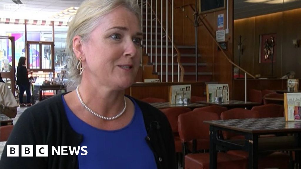 Swansea: Baby scan clinic racially harassed sonographer - BBC News