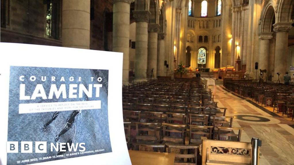 NI Troubles: Belfast holds day of reflection - BBC News