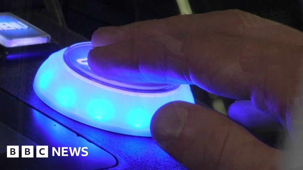 How fixed odds betting machines work - BBC News