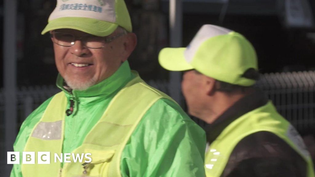 Japan's ageing population offers a silver lining - BBC News