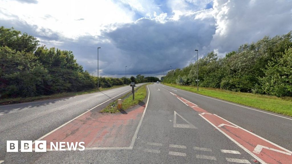 A52 Bingham bypass: Cyclist, 62, dies after being struck by car - BBC News