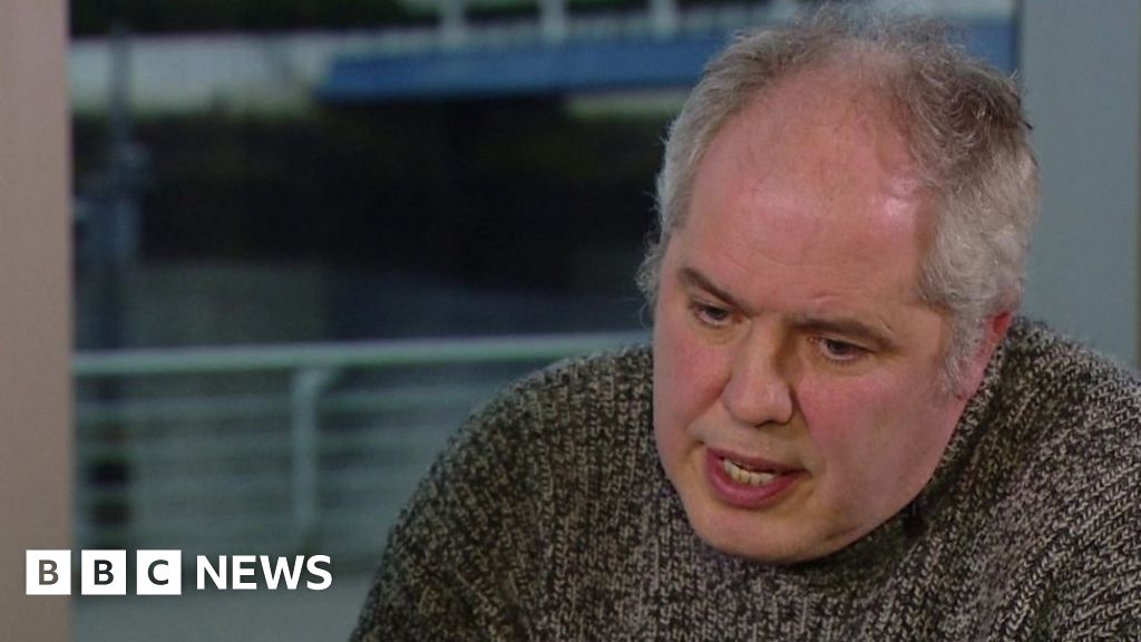 Faslane protester Phil Jones speaks for the first time - BBC News