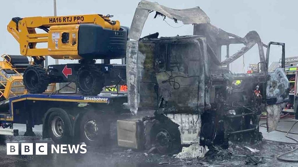 Scotch Corner roundabout lorry fire prompts road closures