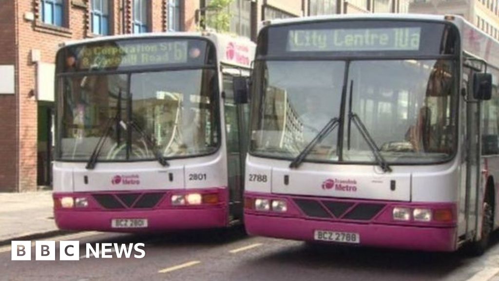 Coronavirus: Public transport use dropped by 90% in pandemic