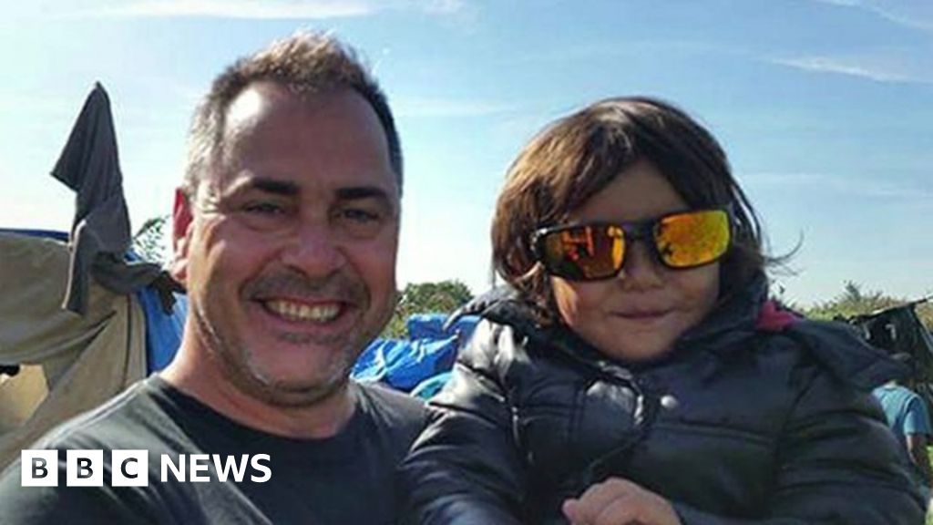 Rob Lawrie avoids fine over bid to sneak Afghan child to UK - BBC News