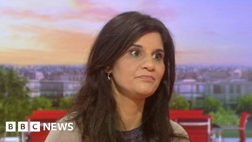 Lancashire Police officer crime figures 'should be known' - BBC News