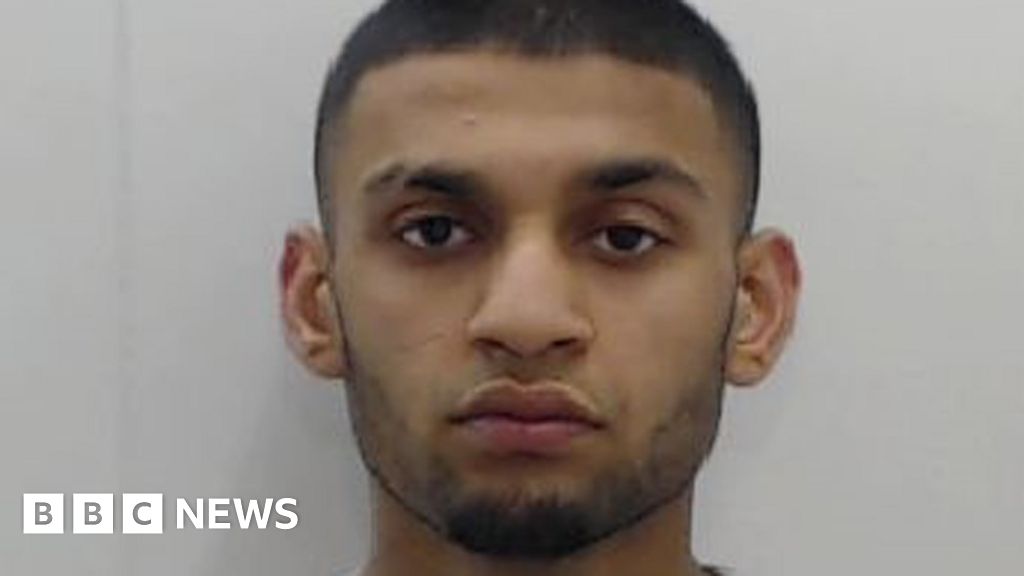 Andre Marshall shooting: £10k reward over ex-gang member death - BBC News