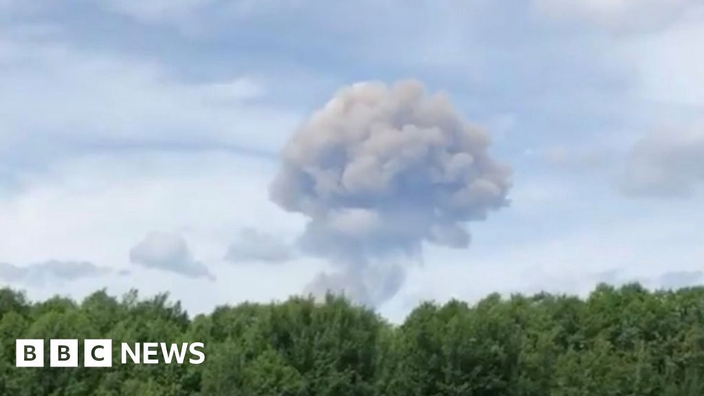 Dzerzhinsk explosion: Blast at Russian explosives factory injures 19 ...