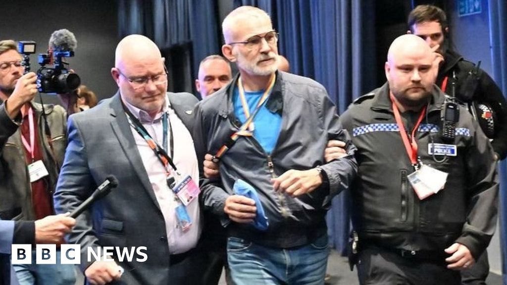 Andrew Boff: Ejected Tory sure Braverman will not lead party - BBC News