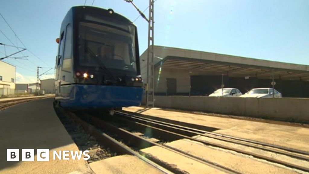 Sheffield to Rotherham tram-train pilot delayed further - BBC News