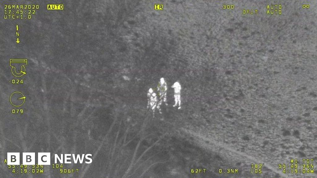 Police take 'common sense' approach to new powers - BBC News